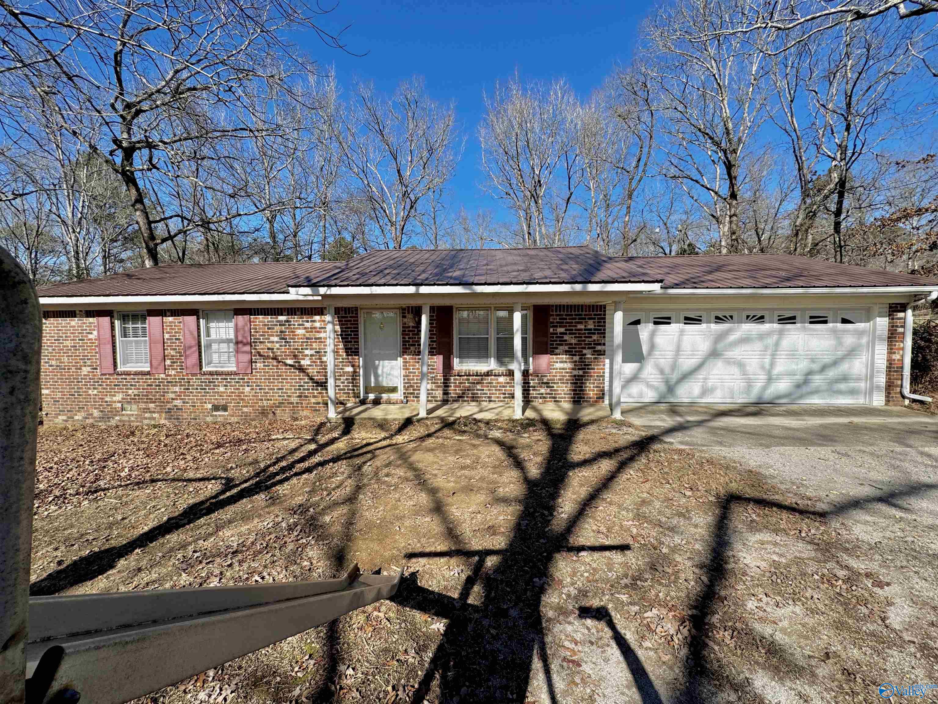 195 N Riverside Drive, For Sale in Hamilton - eXp Realty