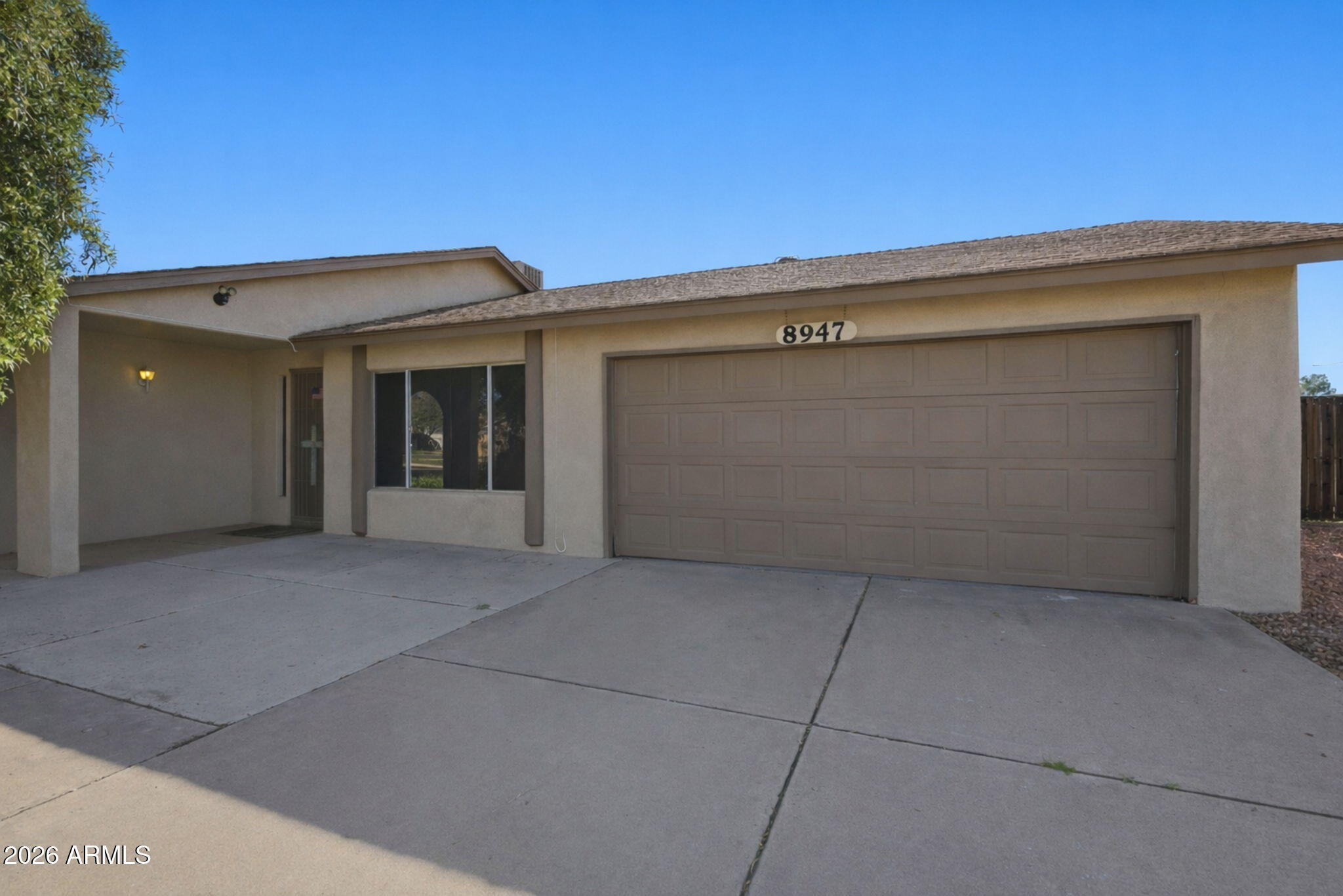 8947 W Clarendon Avenue, For Sale in Phoenix - eXp Realty