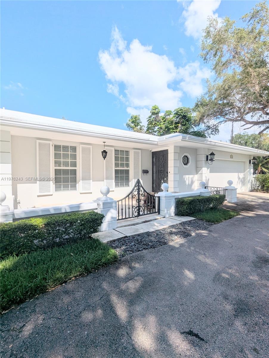 5920 - 5920 Maynada St, For Rent in Coral Gables - eXp Realty