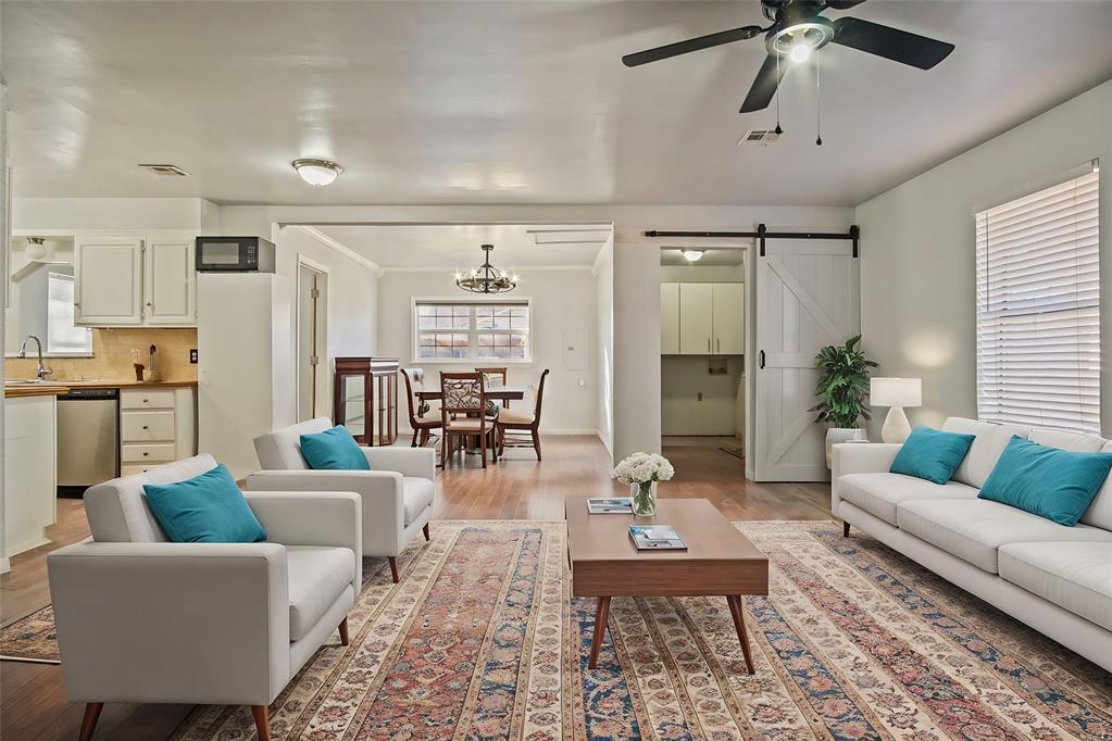 1009 W Kyle Way, For Sale in Mustang - eXp Realty