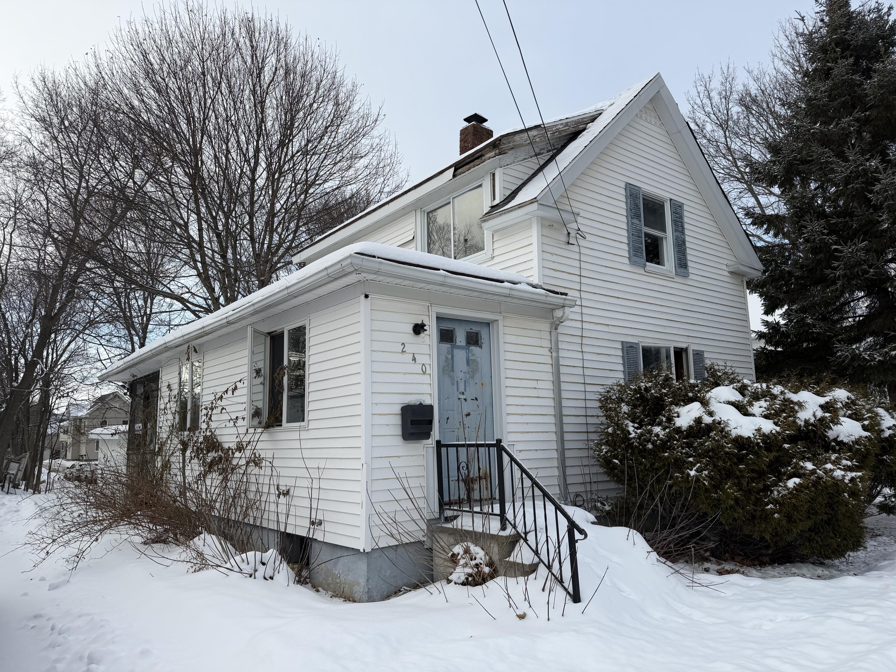 240 Grove Street, For Sale in Bangor - eXp Realty