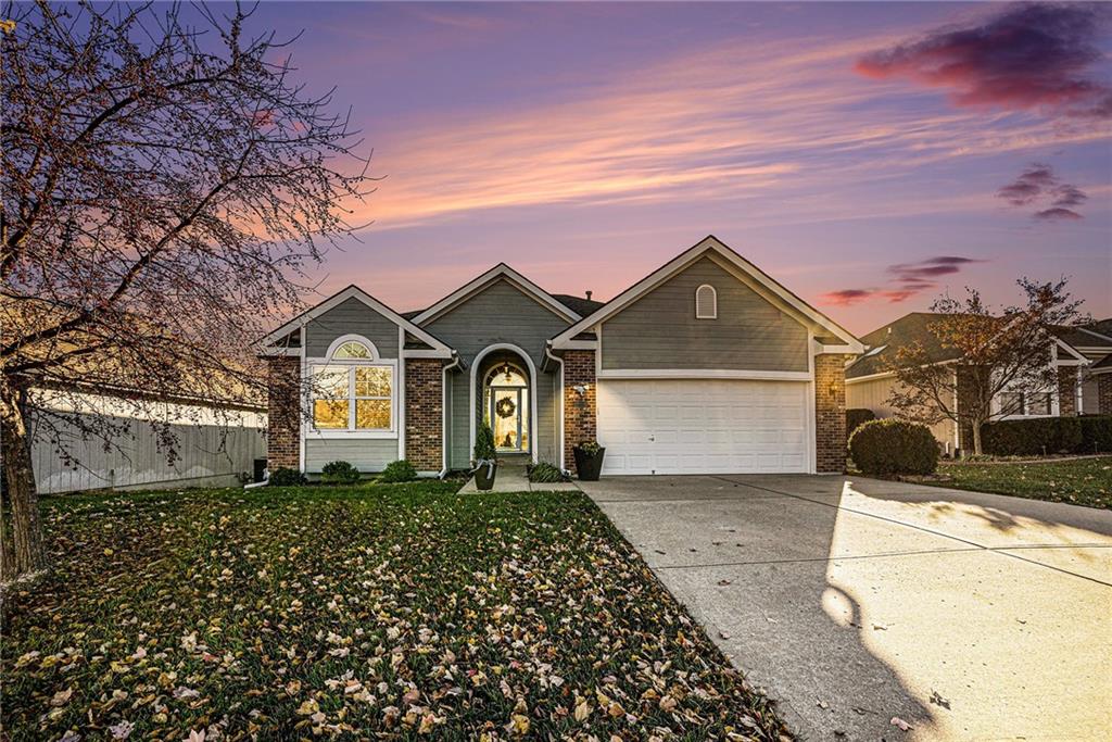 4407 Ne 72 Nd Ter, For Sale in Kansas City - eXp Realty