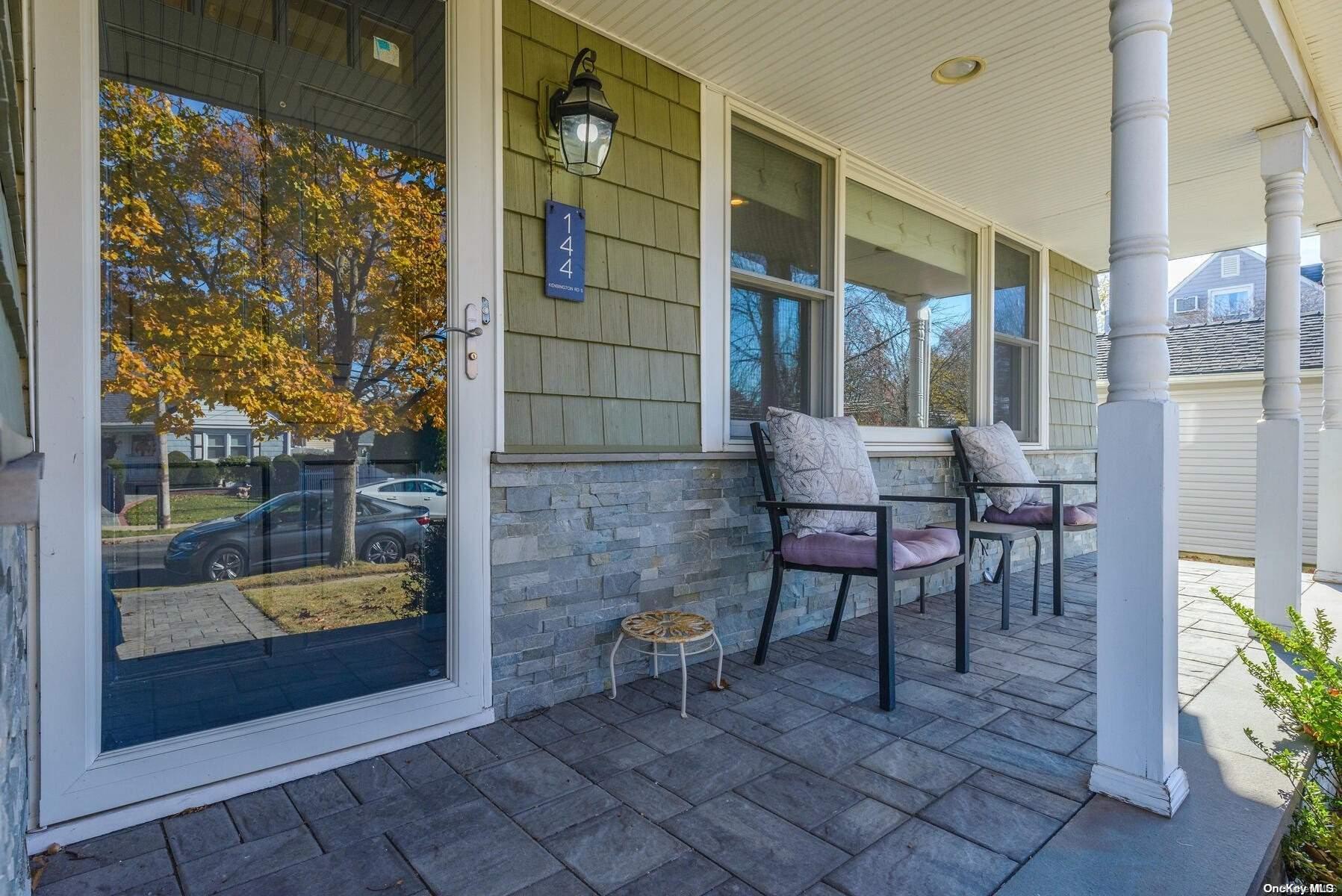 144 Kensington Road S, Sold in Hempstead - Zoocasa