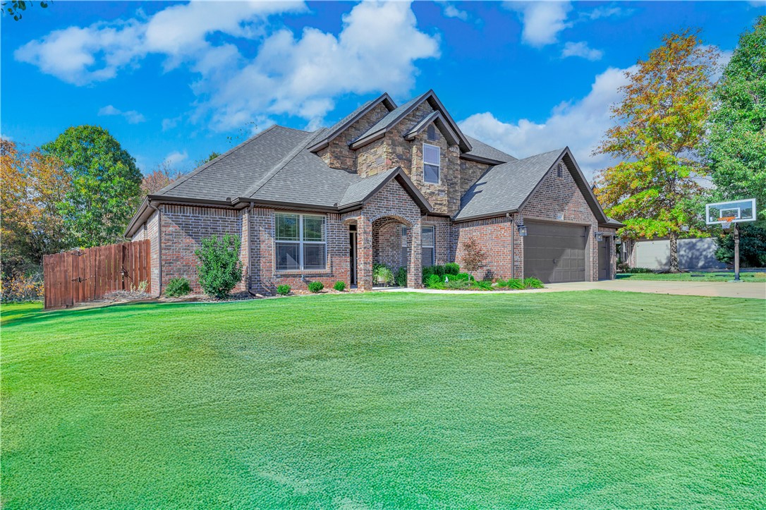 2265 N Hosta Drive, Sold in Fayetteville - Zoocasa