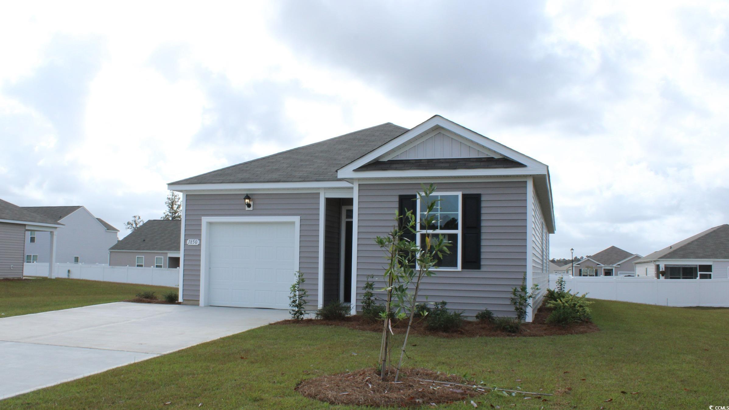 183 Country Grove Way, For Sale in Galivants Ferry - Zoocasa