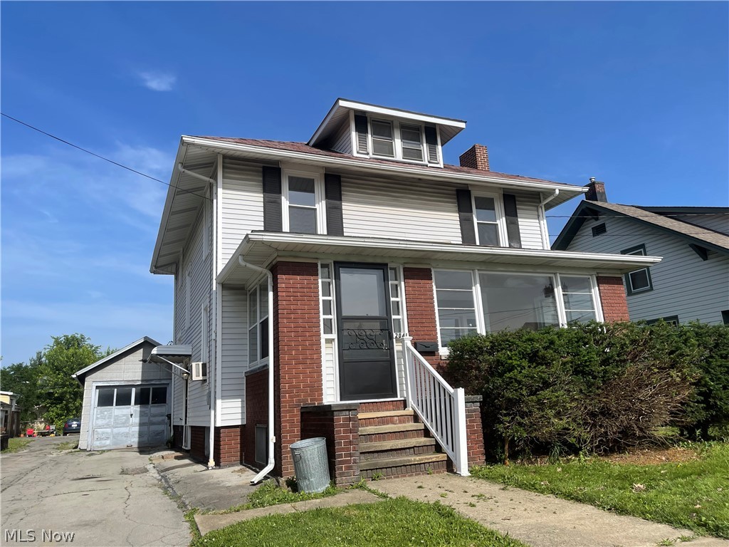 2041 Watson Ave, Sold in Alliance - Zoocasa