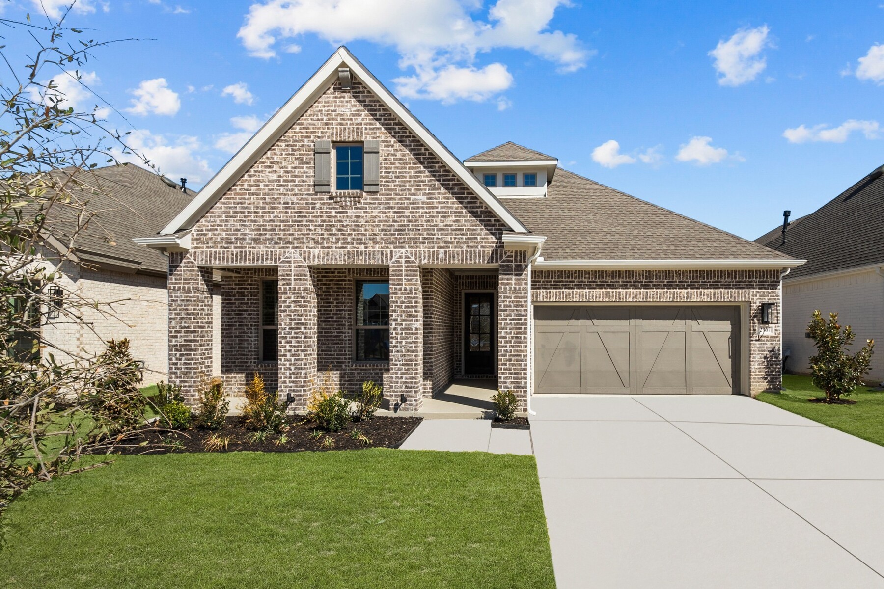 2907 Long Trl, For Sale in Mansfield - Zoocasa