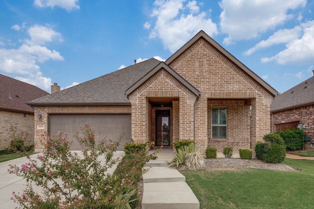 809 Orleans Sq, For Sale in Aubrey - eXp Realty