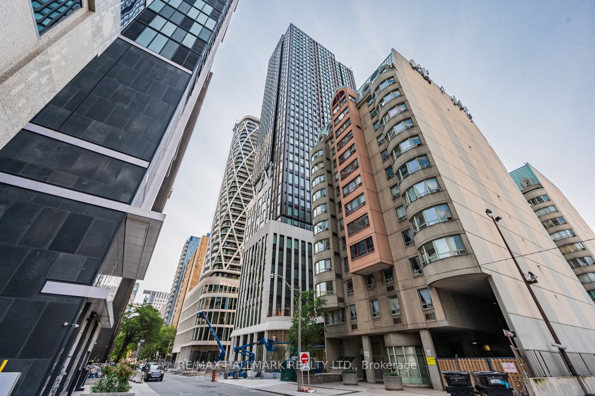 2610 - 238 Simcoe St, Leased in Toronto - Zoocasa