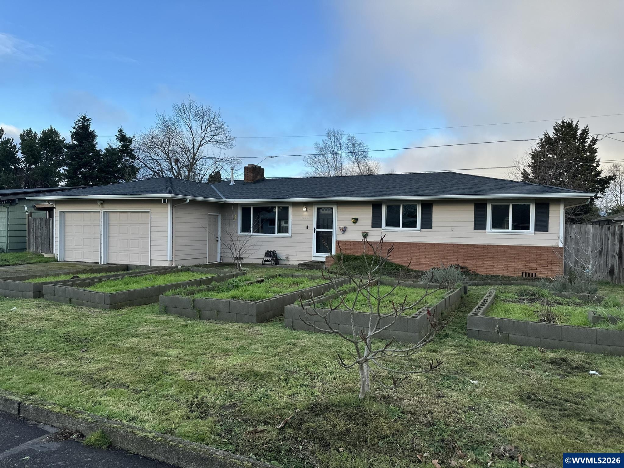 3777 Anita Dr Ne, For Sale in Salem - eXp Realty