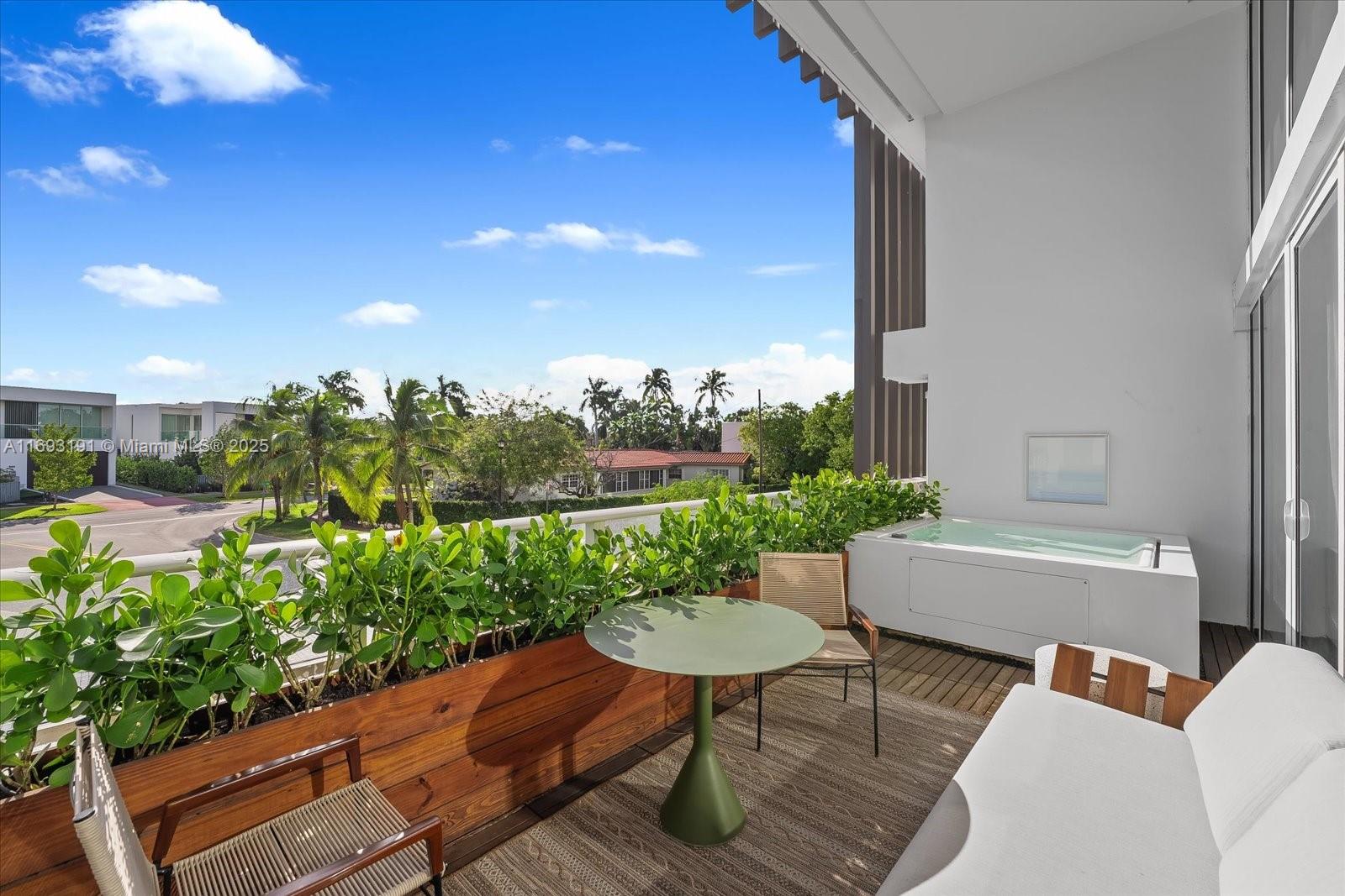 218 - 4701 N Meridian Ave, For Sale in Miami Beach - Zoocasa