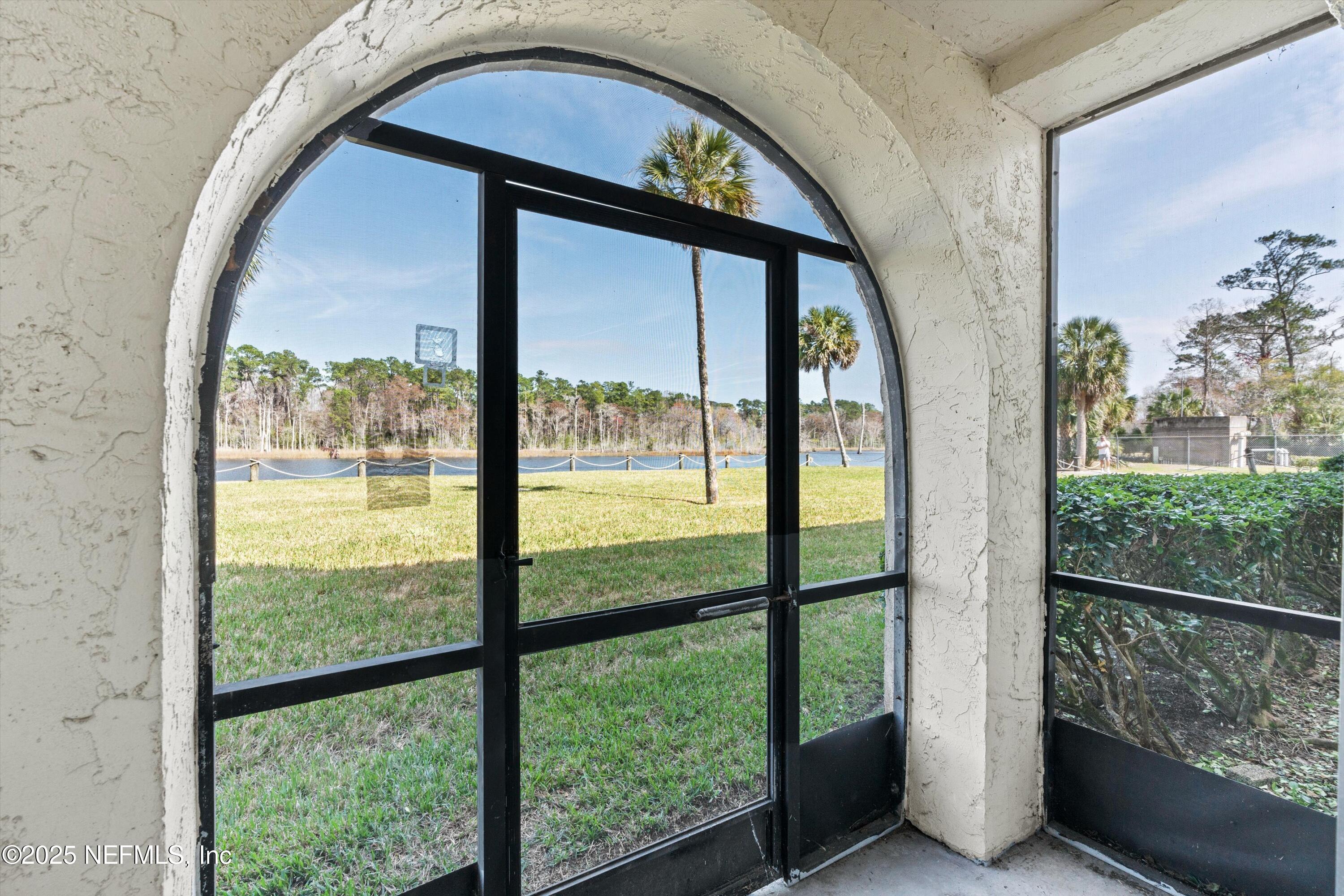 2 - 1530 El Prado Road, For Sale in Jacksonville - Zoocasa