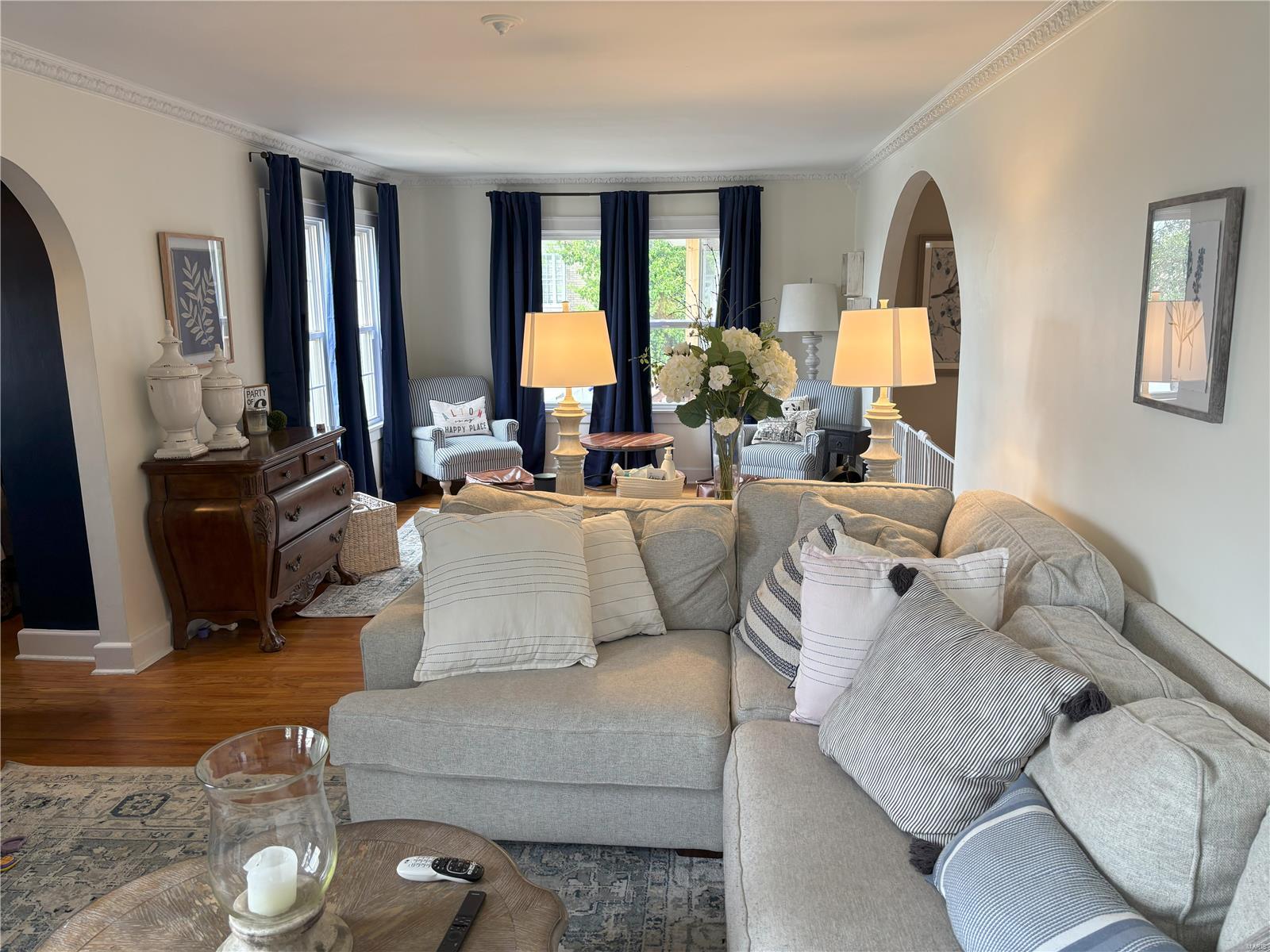 410 E 4 Th St, For Sale in Alton - eXp Realty