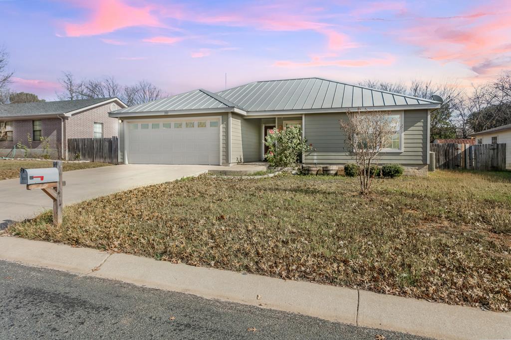 211 Green Oaks Loop, For Sale in Fredericksburg - eXp Realty