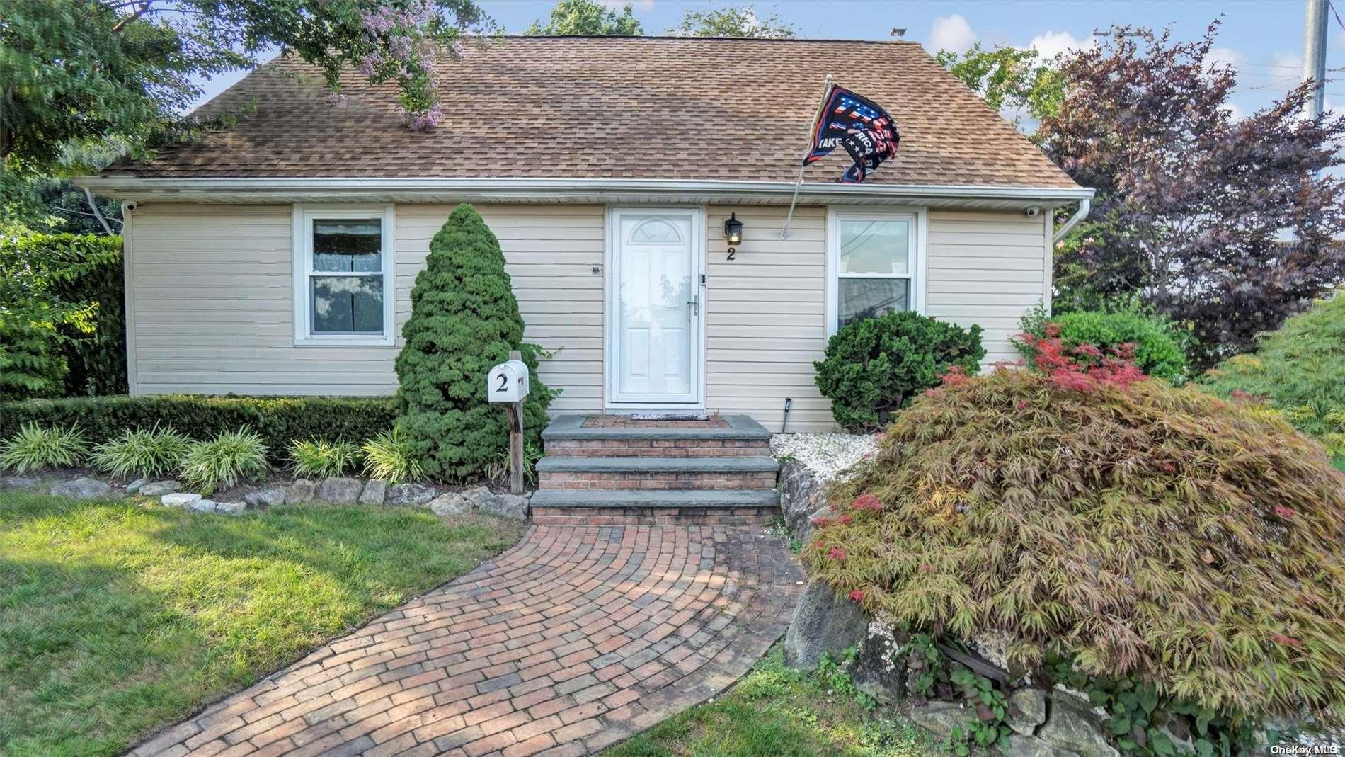 2 Collector Ln, Leased in Bethpage - Zoocasa