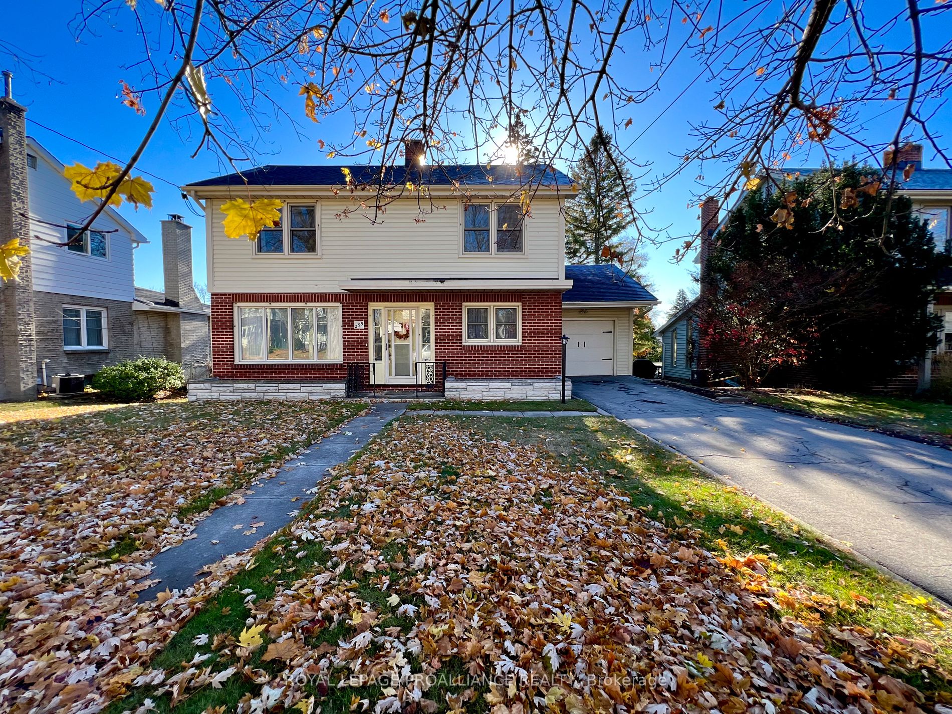 299 Bridge St E, Sold in Belleville - Zoocasa