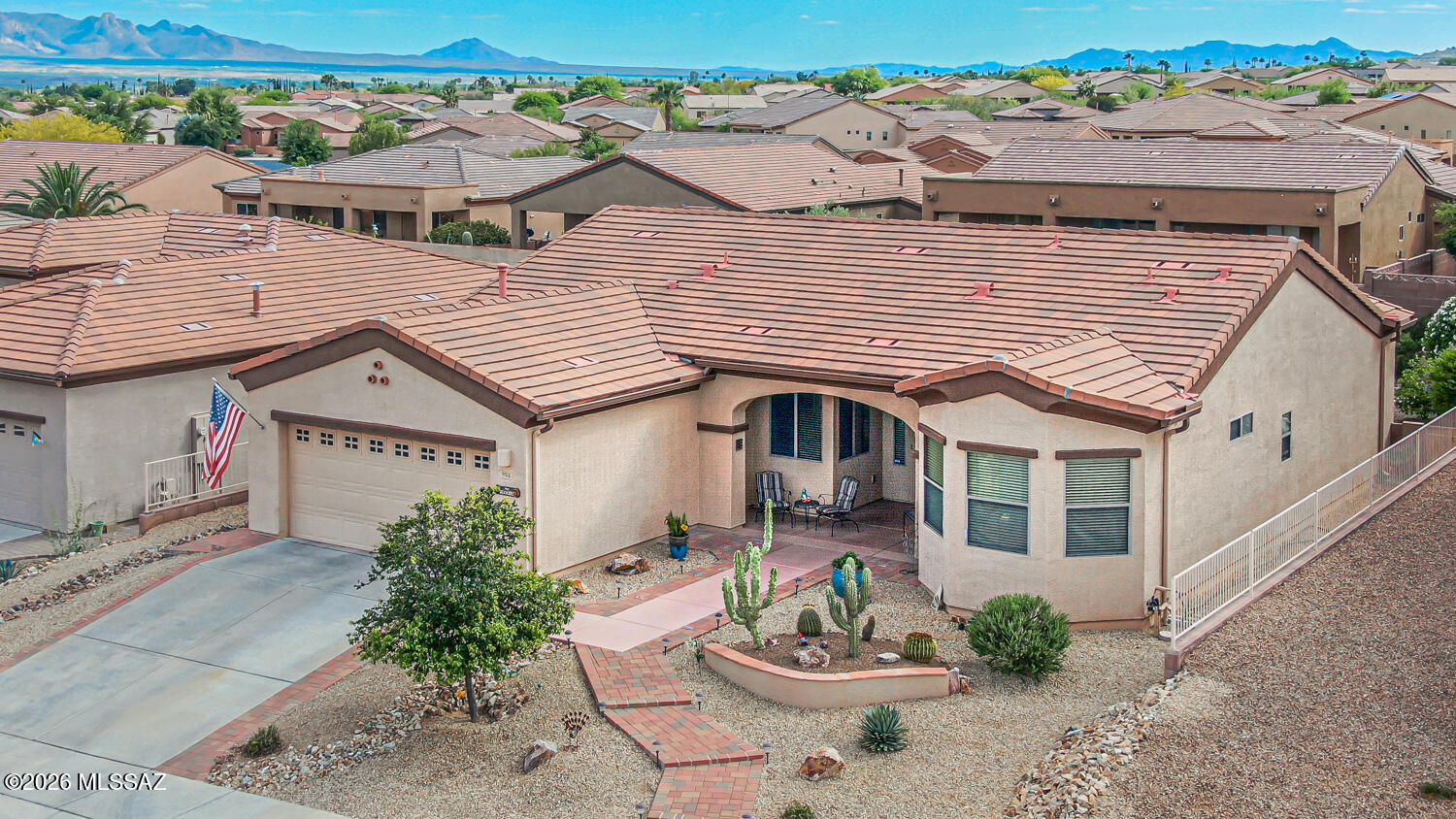 955 W Bosch Drive, For Sale in Green Valley - eXp Realty