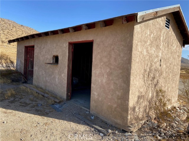 19951 Old El Mirage Rd, For Sale in Adelanto - Zoocasa