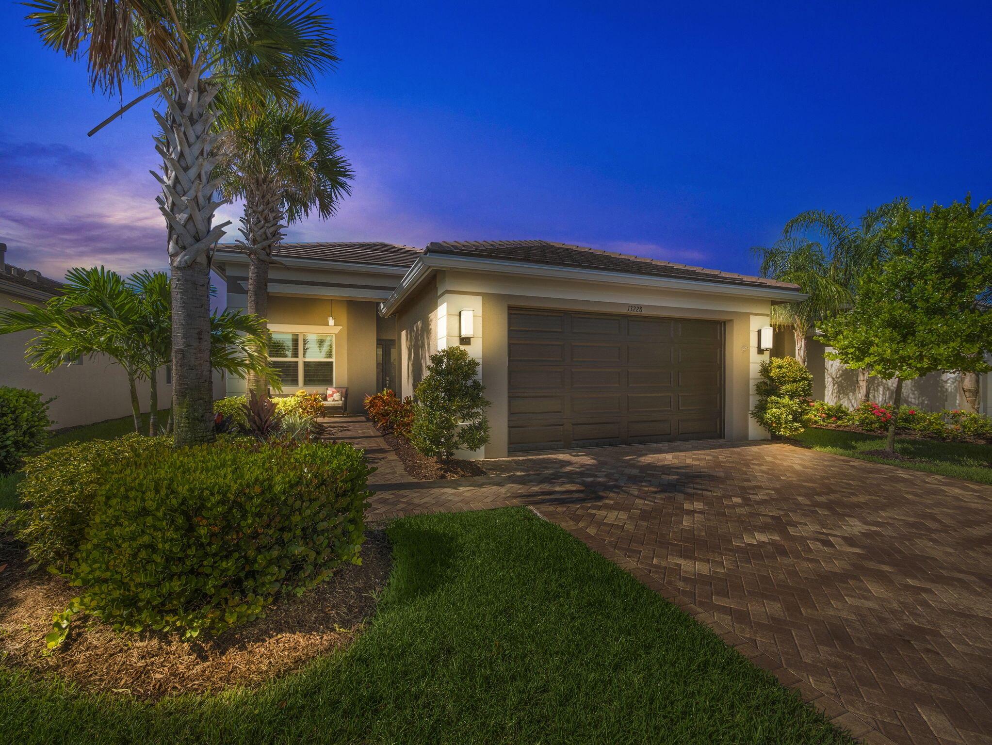 13228 Sw Blue River Rd, For Sale in Port St. Lucie - Zoocasa