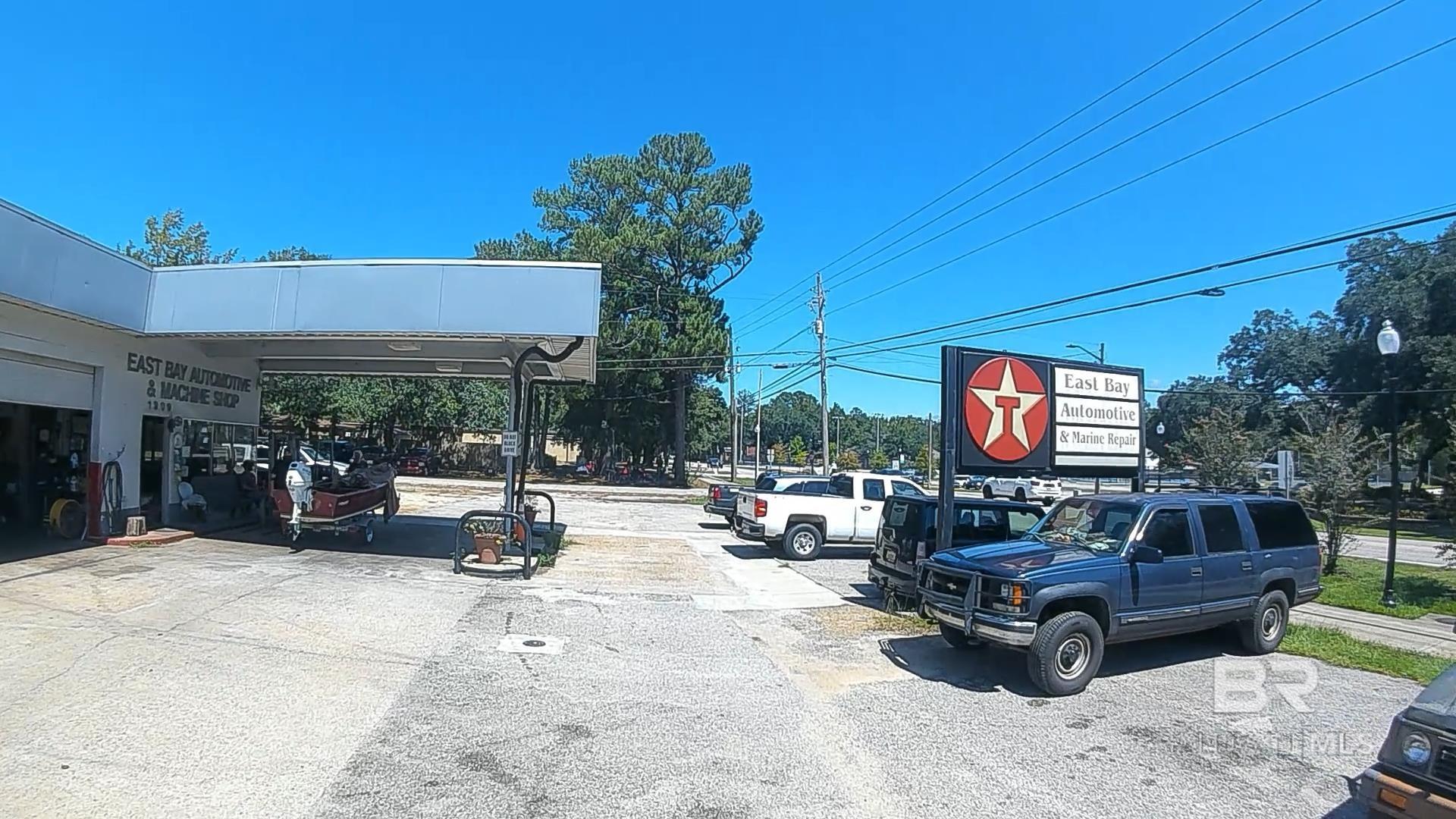 1909 Main St, For Sale in Daphne - eXp Realty