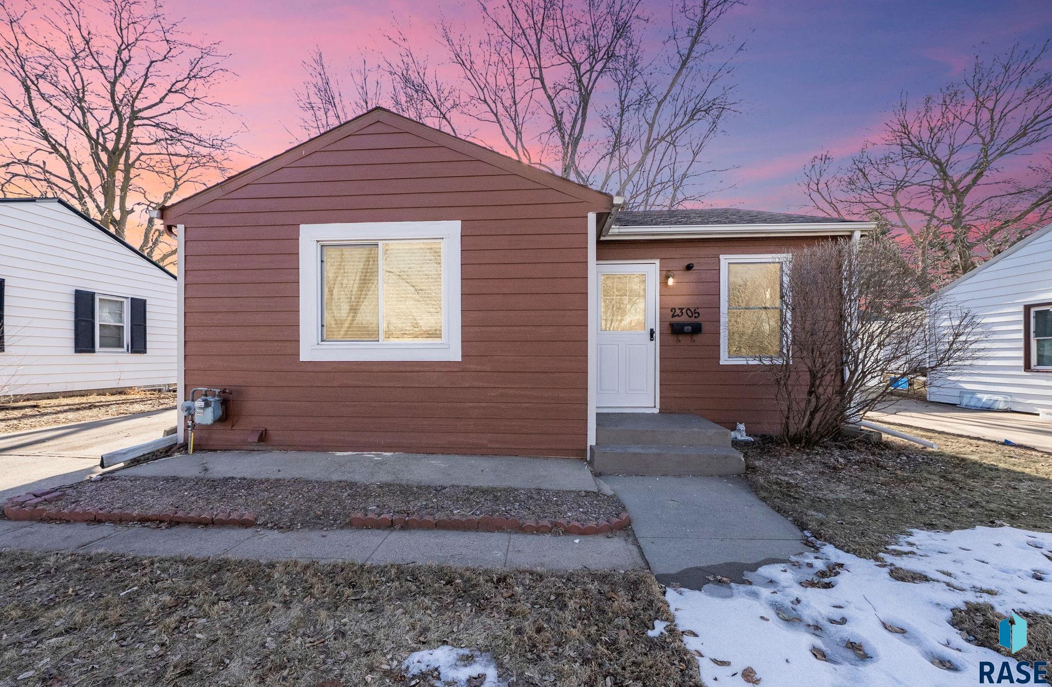 2305 E Austin St Street, For Sale in Sioux Falls - eXp Realty