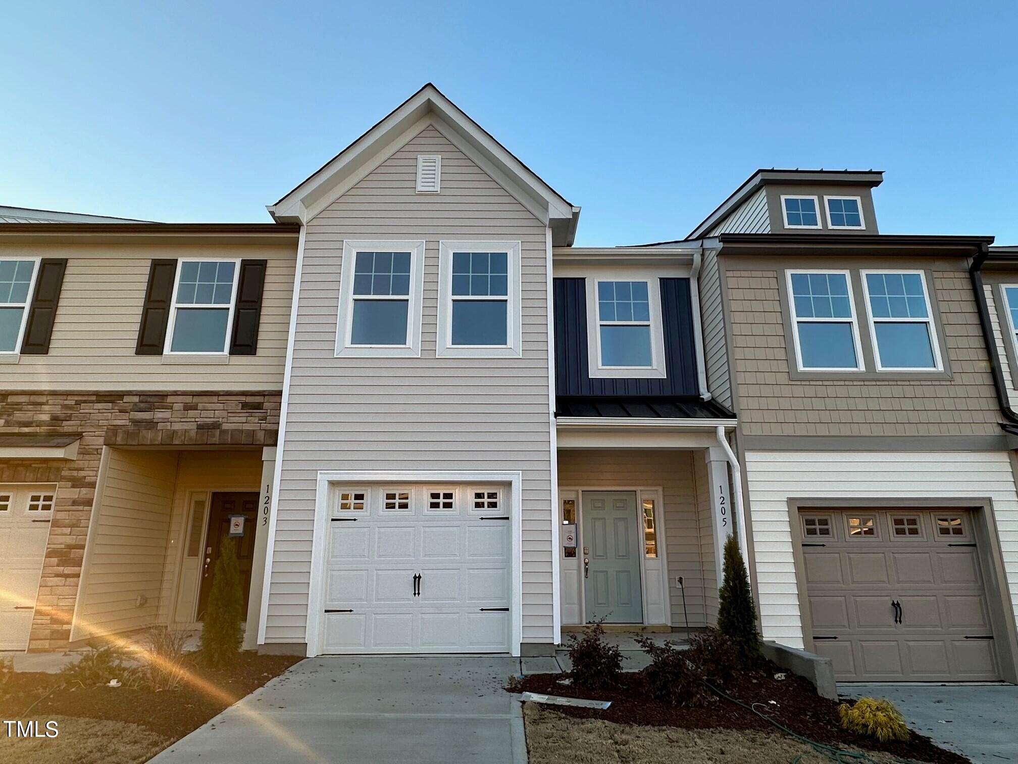 212 - 1205 Channel Drop Loop, For Sale in Zebulon - Zoocasa