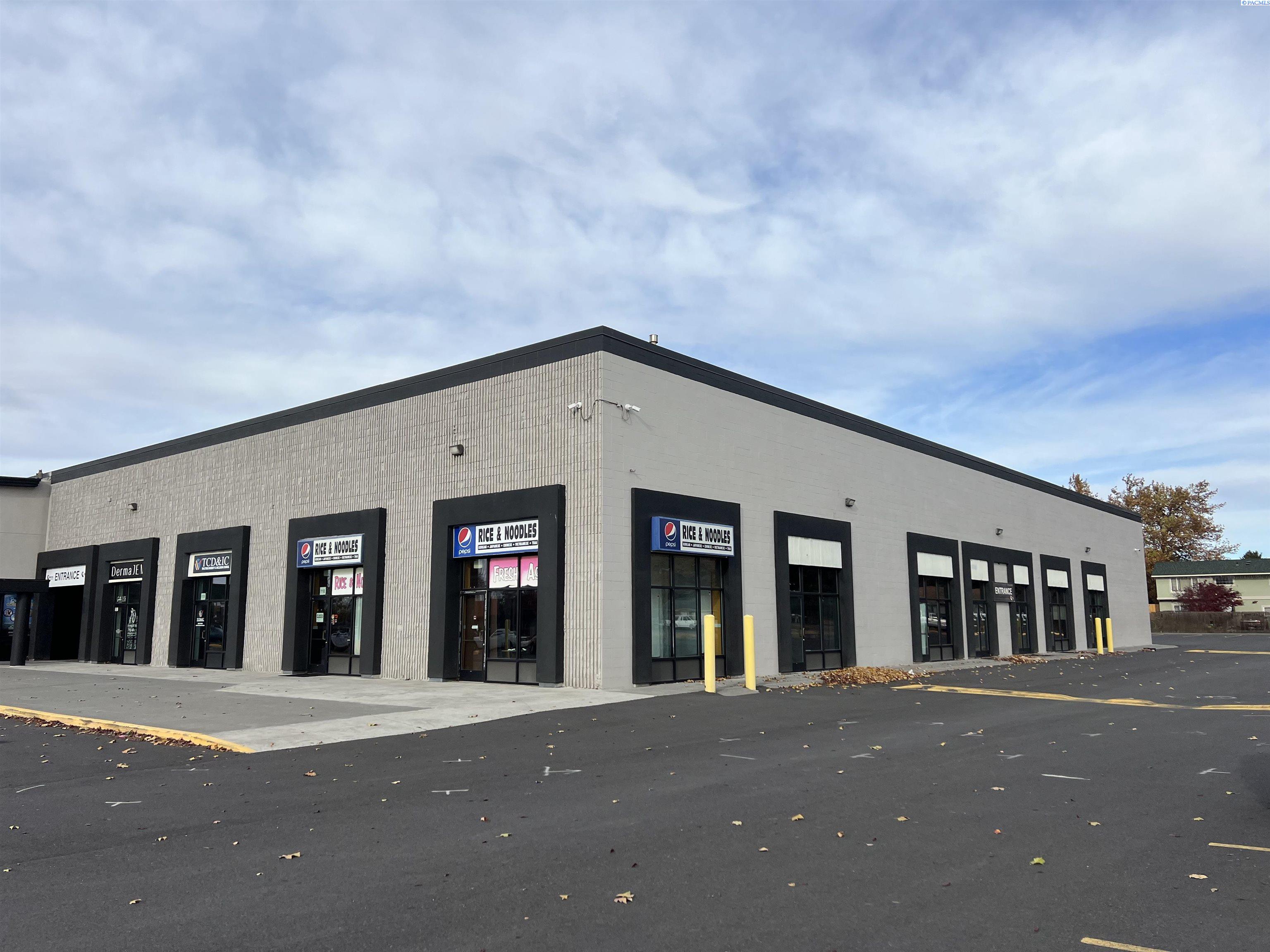 3315 W Court St, Suites 110, 111, For Sale in Pasco - Zoocasa