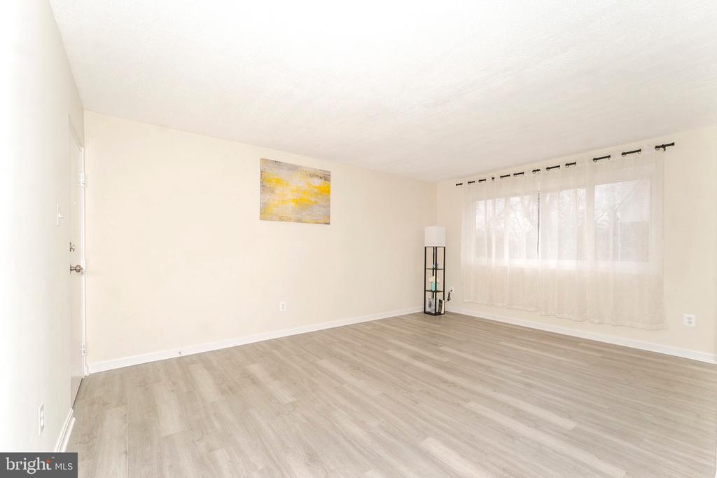 APT-103 - 14 Halley Pl Se, For Sale in WASHINGTON - eXp Realty