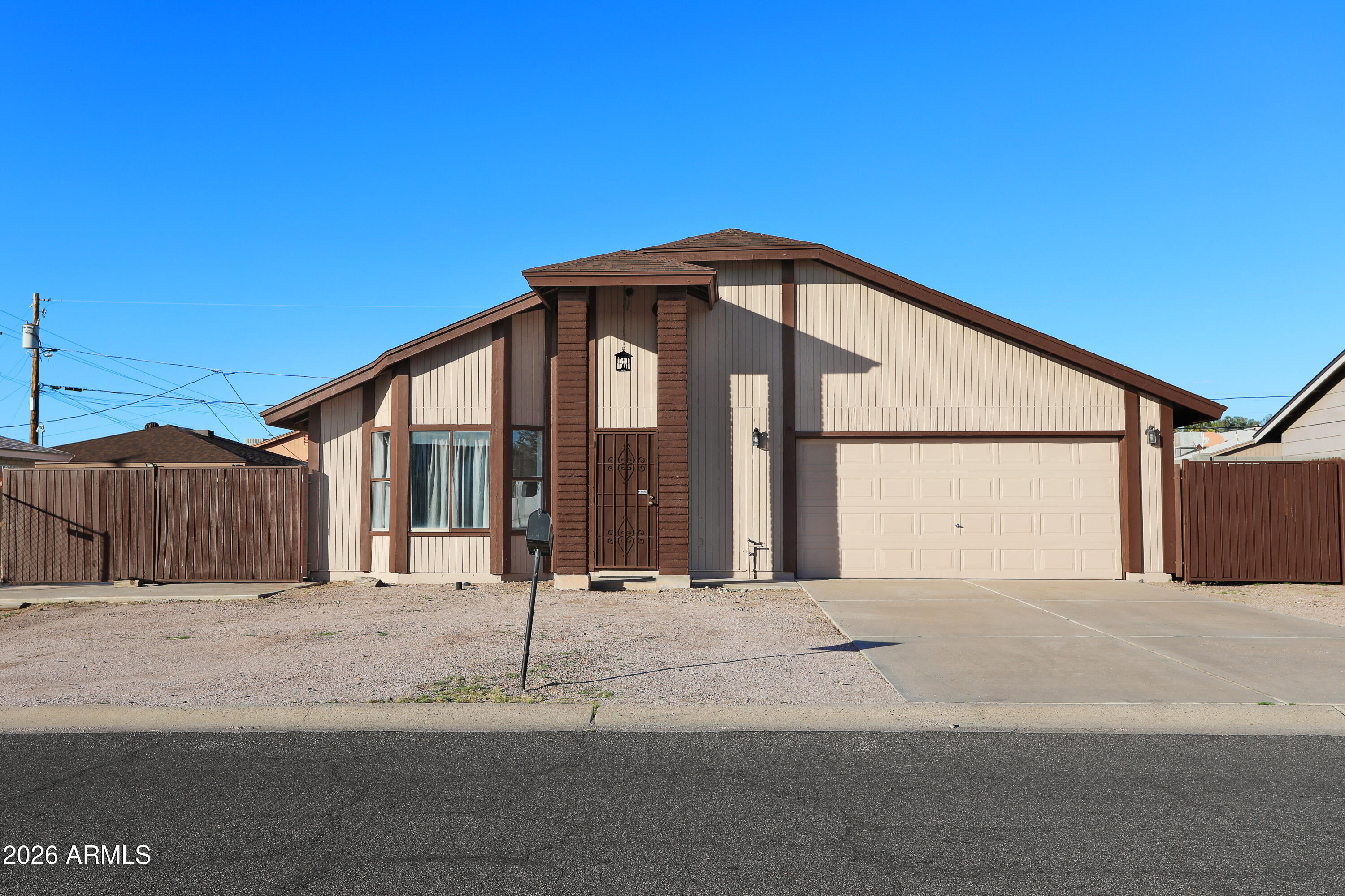 762 W 17 Th Ave, For Sale in Apache Junction - eXp Realty