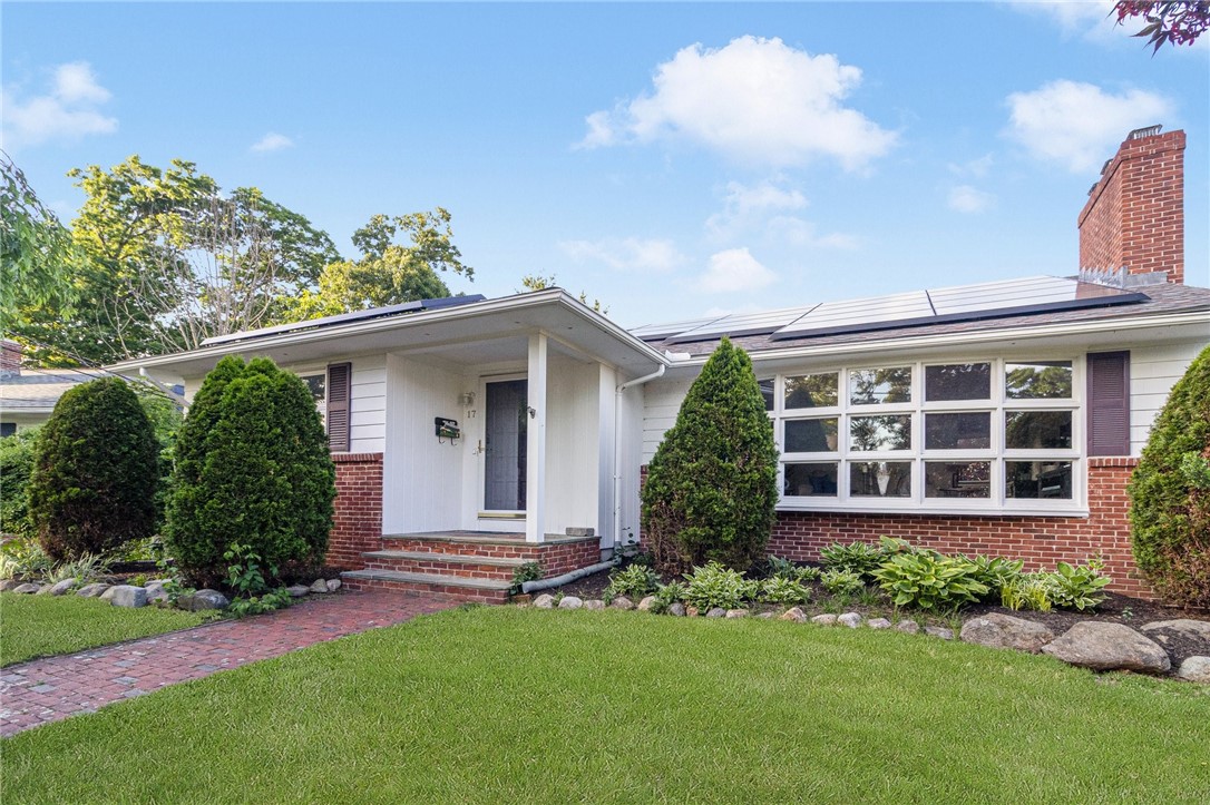 17 Longview Dr, Sold in Cranston - Zoocasa
