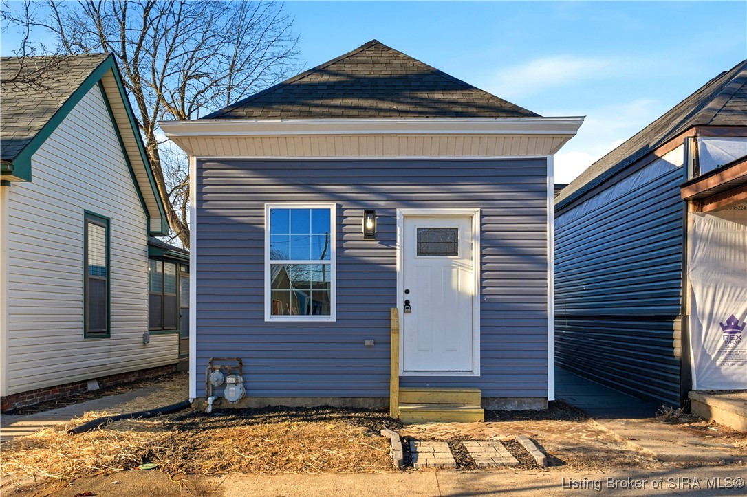 1711 Ekin Ave, For Sale in New Albany - eXp Realty