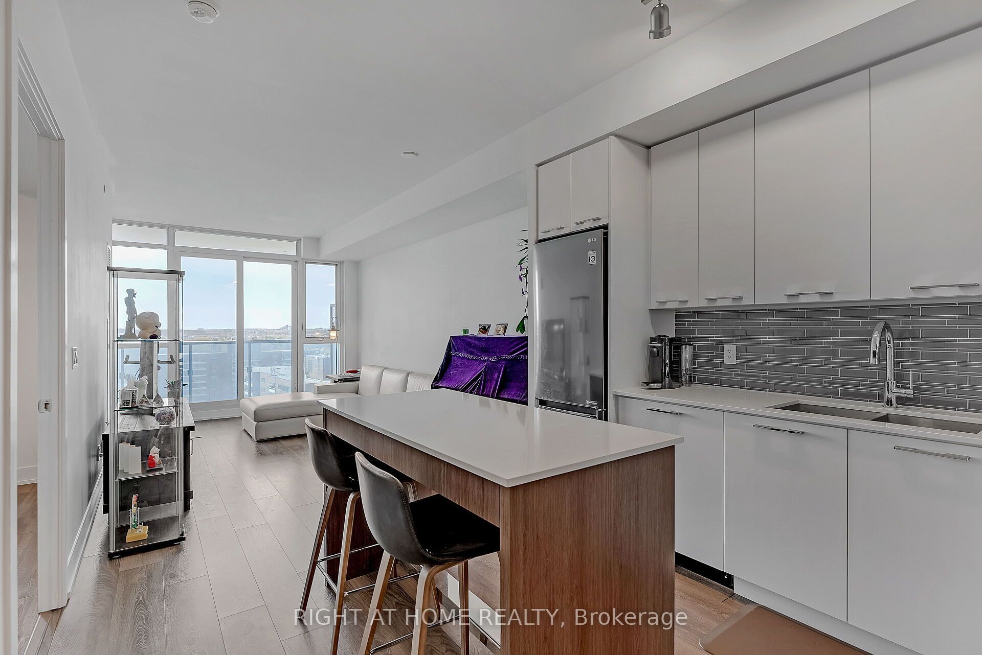 1616 - 9471 Yonge St, Inactive in Richmond Hill - eXp Realty