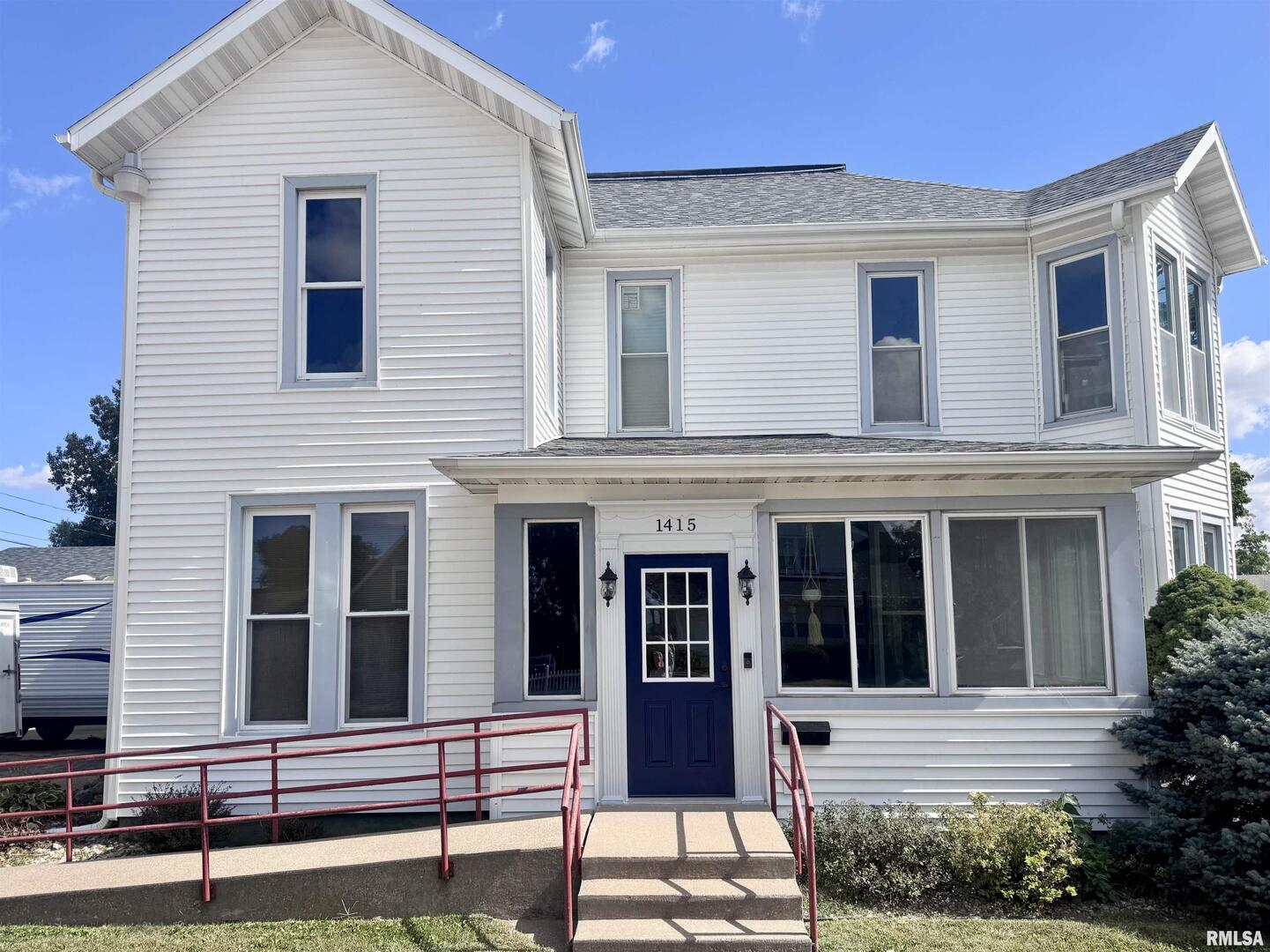 1415 4 Th St, For Sale in Fulton - eXp Realty