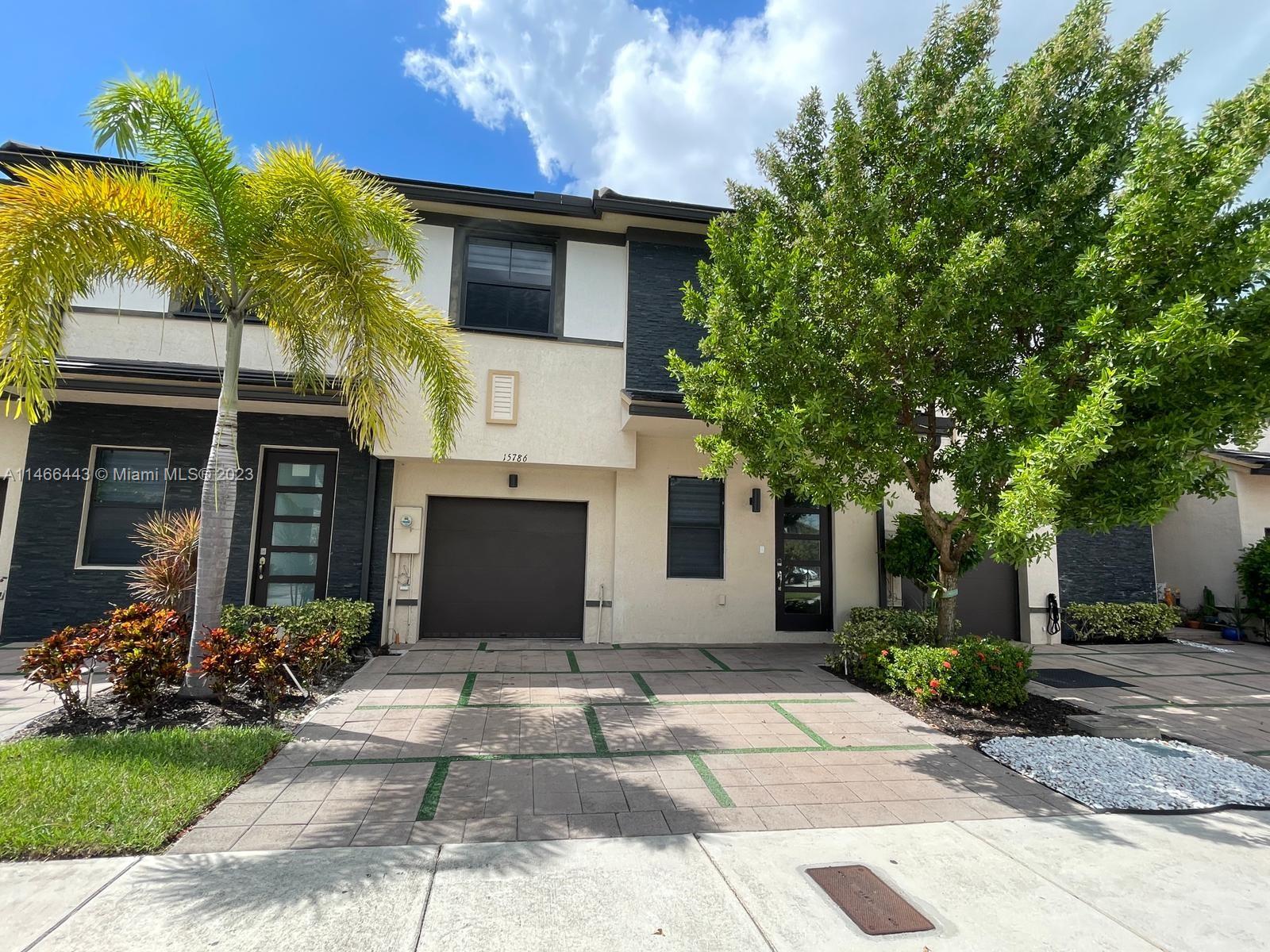 15786 - 15786 Nw 91st Ct, Inactive in Miami Lakes - Zoocasa