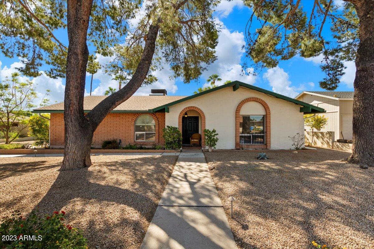 2519 E Mescal Street, Inactive in Phoenix - Zoocasa