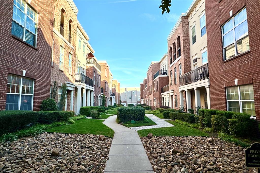 145 - 15832 Breedlove Place, For Rent in Addison - Zoocasa