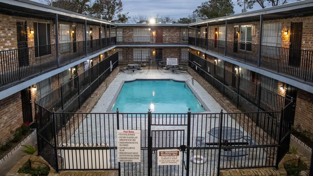 217 - 5617 Bissonnet Street, For Rent in Houston - Zoocasa