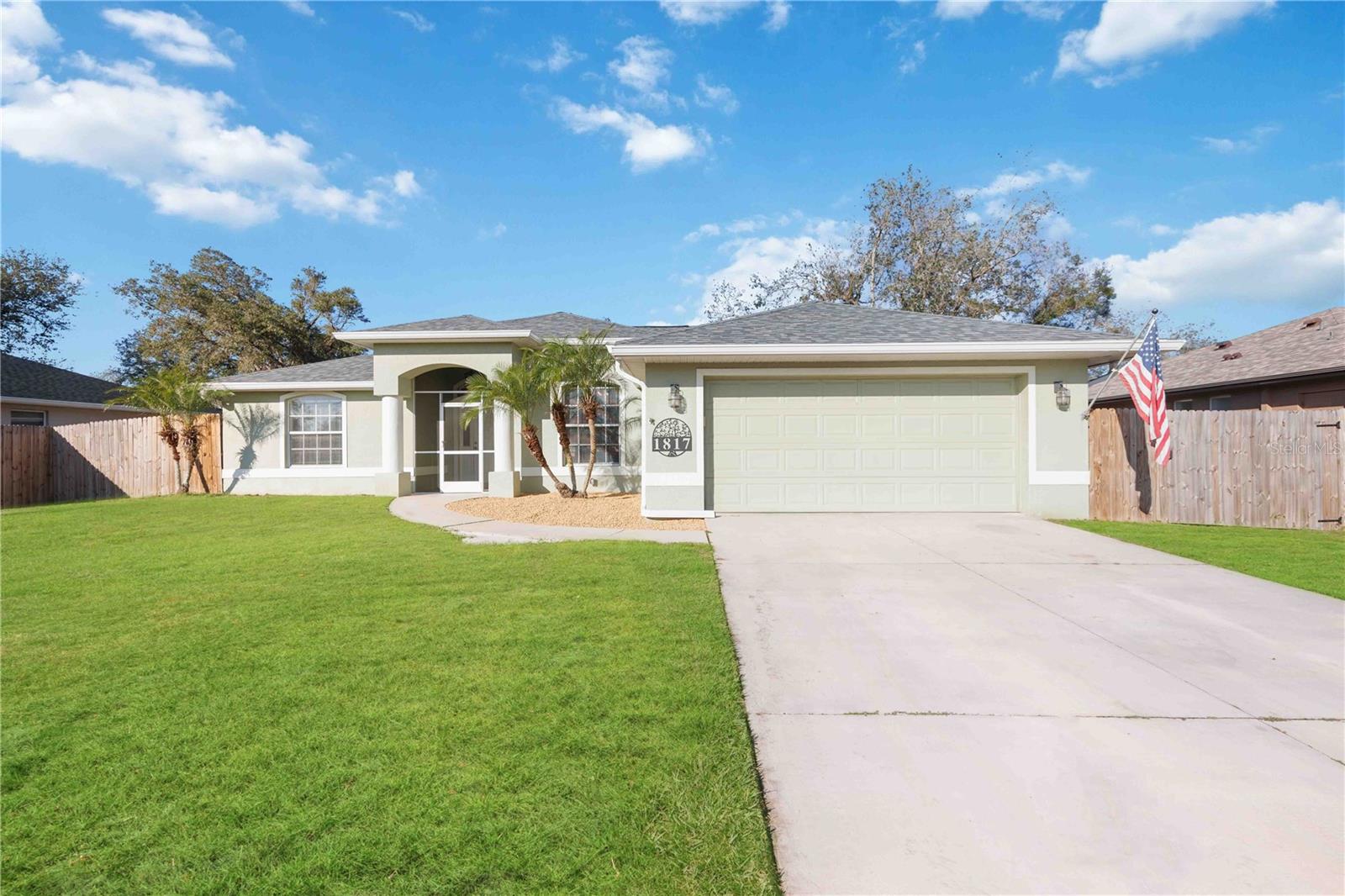 1817 New London Street, For Sale in NORTH PORT - Zoocasa