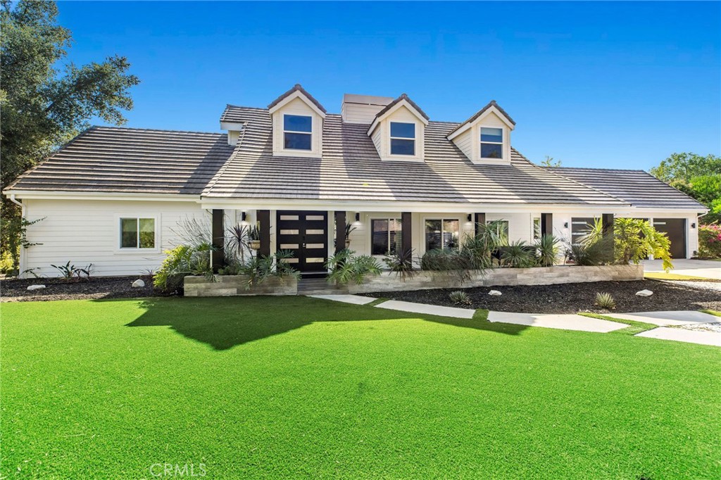 207 Saddlebow Rd, For Sale in Bell Canyon - Zoocasa