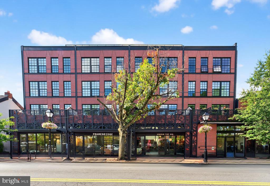 APT-210 - 1312 King St, For Sale in ALEXANDRIA - eXp Realty