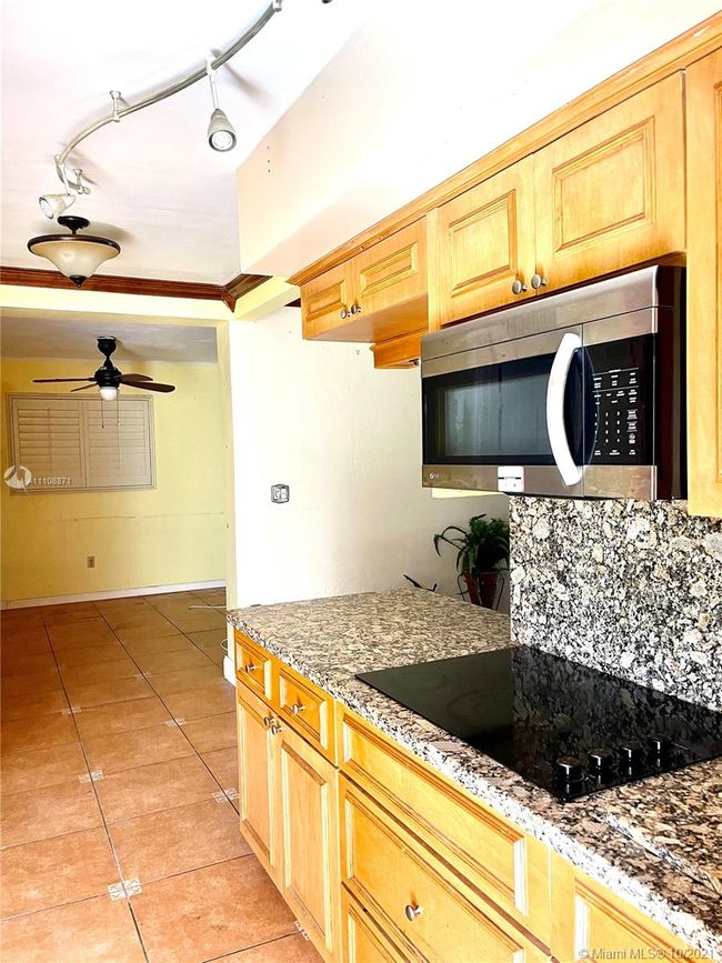 12200 Nw 18th Pl, Sold in Miami - Zoocasa