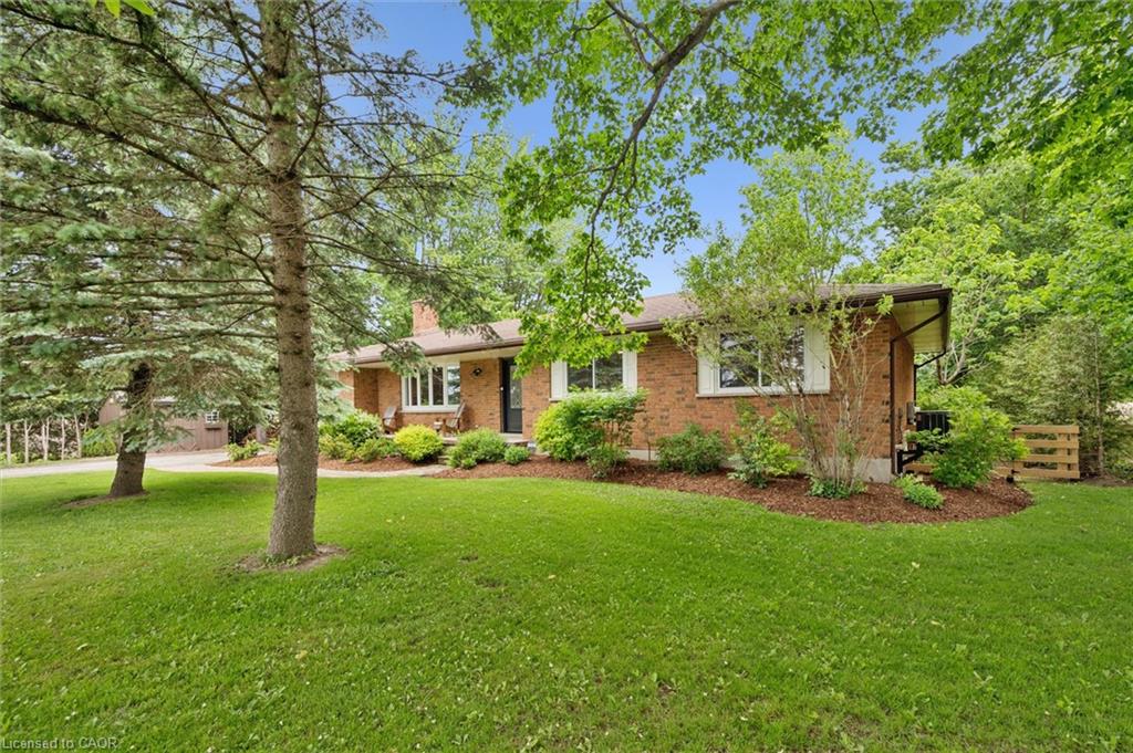 990 Scotland St, For Sale in Fergus - eXp Realty