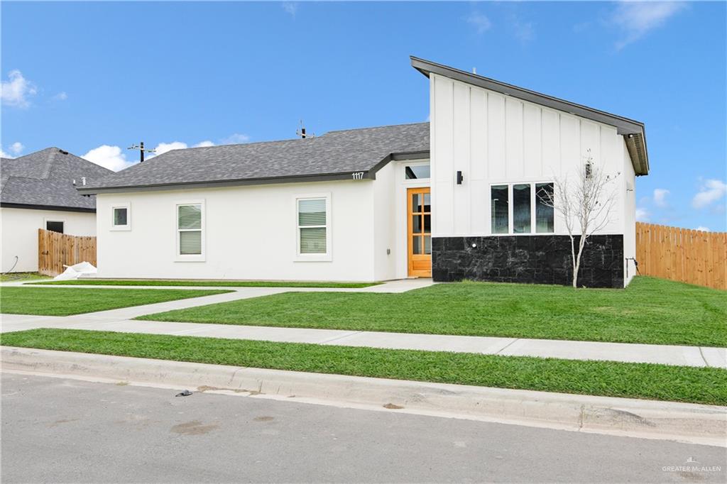 1117 E Costa Del Sol Ave, For Sale in Edinburg - eXp Realty