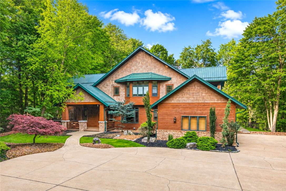 132 Twin Oaks Ln, For Sale in Trafford - eXp Realty