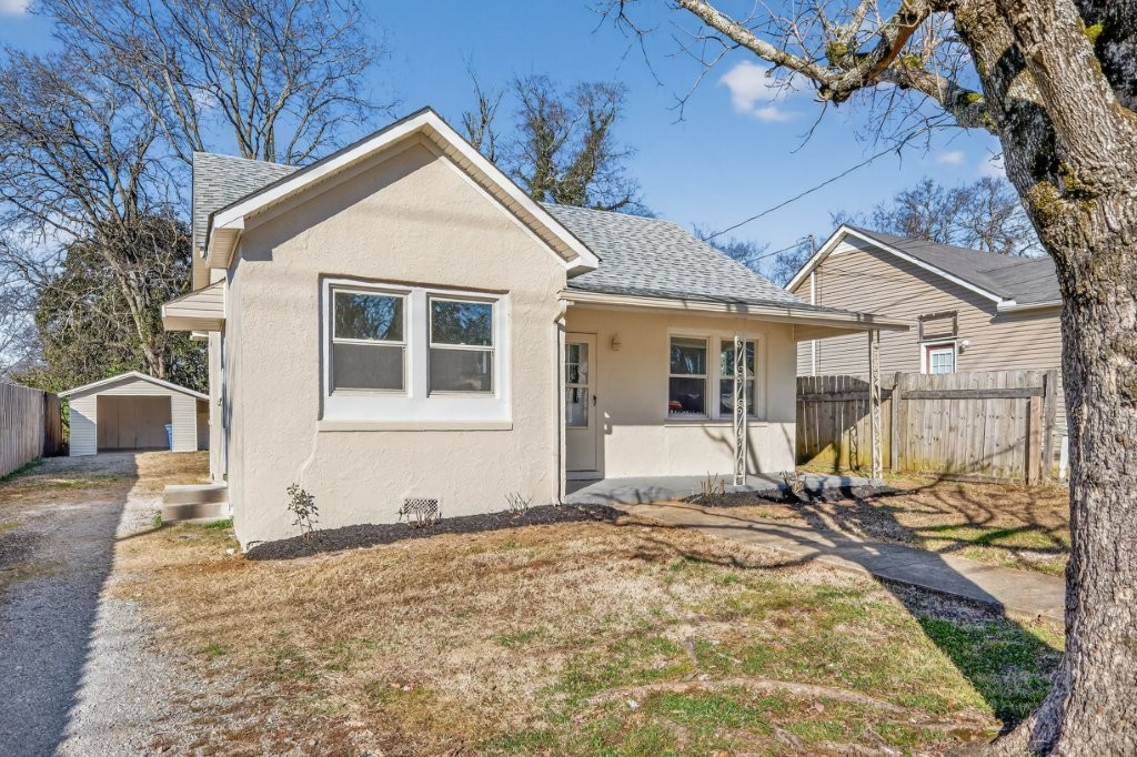 207 Carter St, For Sale in Shelbyville - eXp Realty