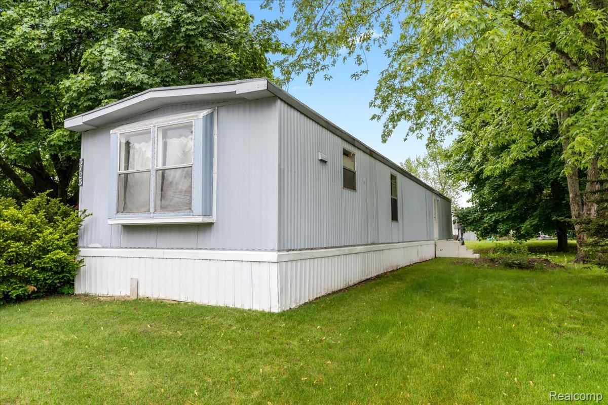 3723 Pinoak St, For Sale in Clarkston - eXp Realty