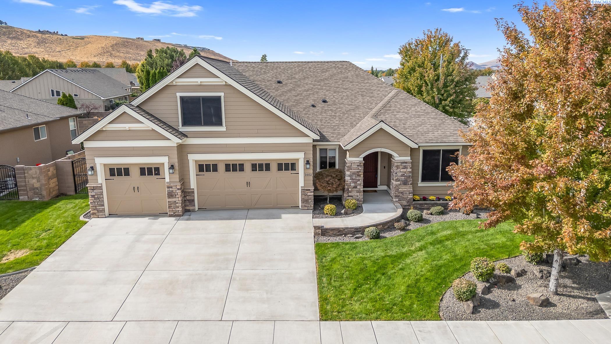 1602 S Fillmore St, For Sale in Kennewick - eXp Realty