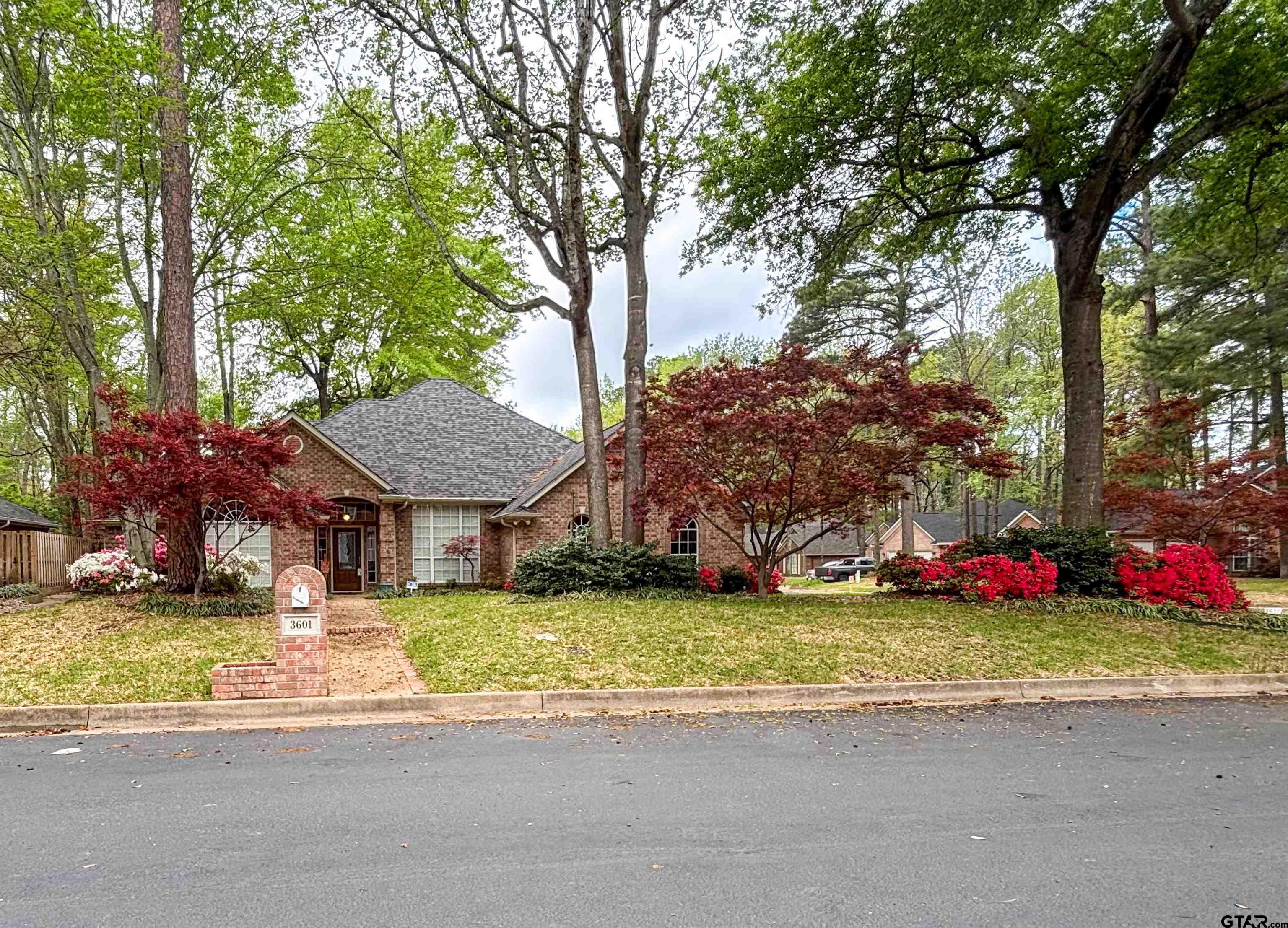 3601 Flagstone Dr, For Sale in Tyler - Zoocasa