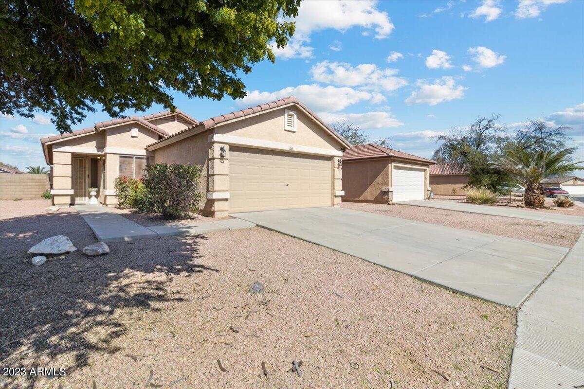 14950 W Redfield Road, Sold in Surprise - Zoocasa