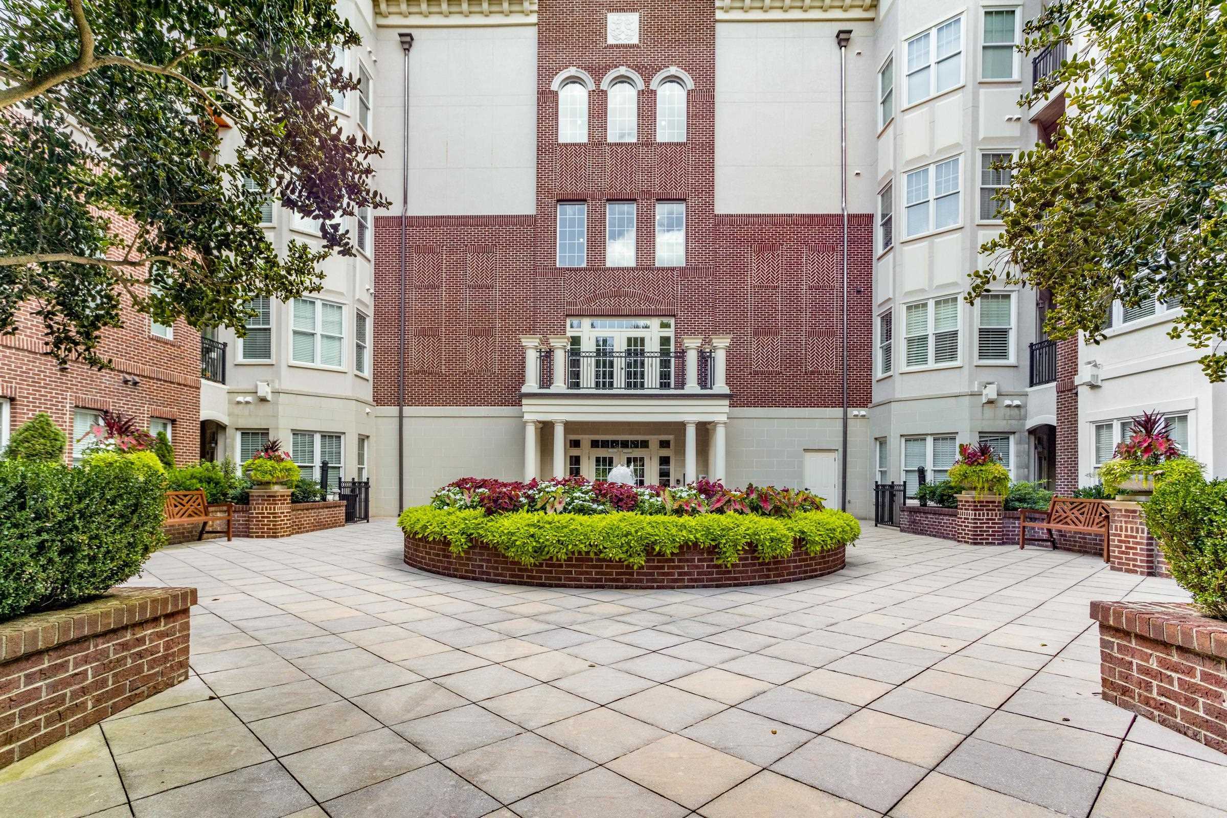 3635 E Paces Cir Ne, Sold in Atlanta - Zoocasa